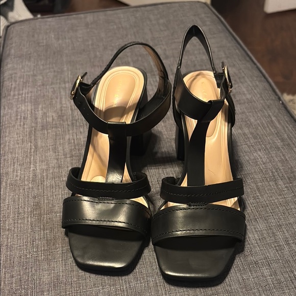 Kelly & Katie | Shoes | Kelly Katie Black Block Heel Sandals | Poshmark